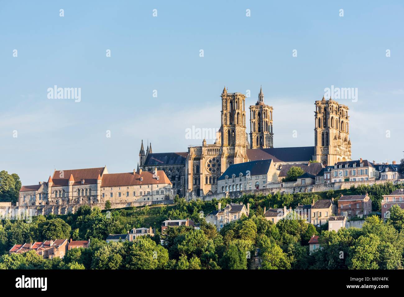 Christianity gothic architecture hi-res stock photography and images ...
