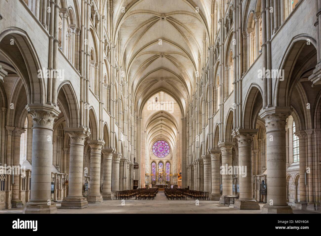Laon cathedral hi-res stock photography and images - Alamy