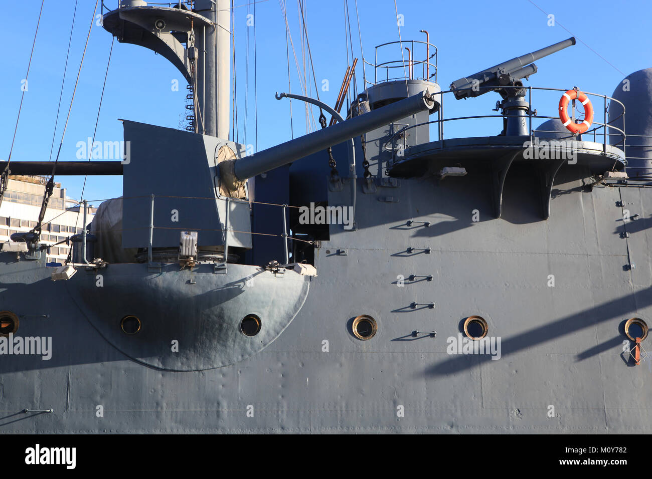 Lifeline guns hi-res stock photography and images - Alamy