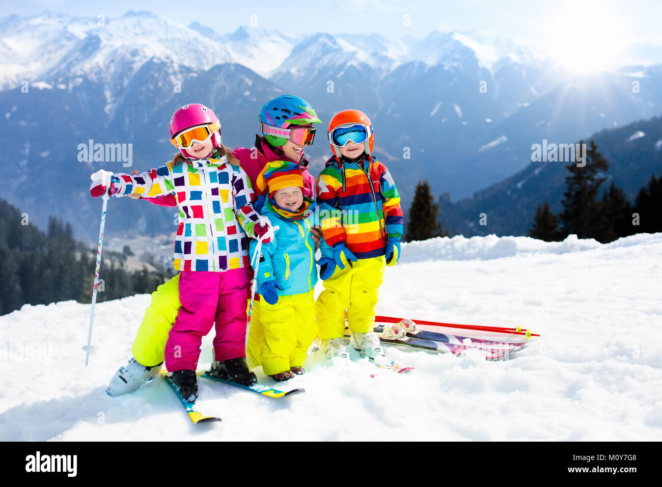 Teach kids hi-res stock photography and images - Alamy