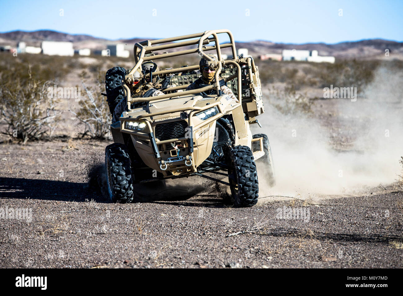 Marines with 3rd Reconnaissance Battalion, 3rd Marine Division, 3rd ...
