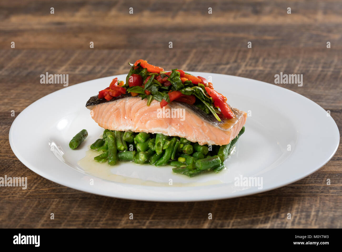 Chef salmon hi-res stock photography and images - Alamy