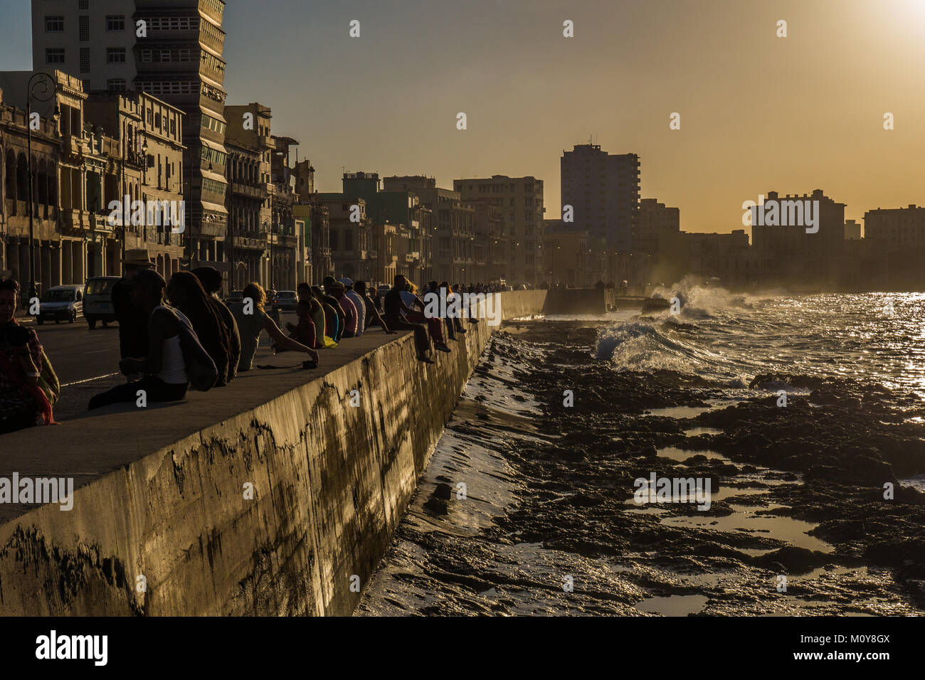 Havana port skyline hi-res stock photography and images - Alamy