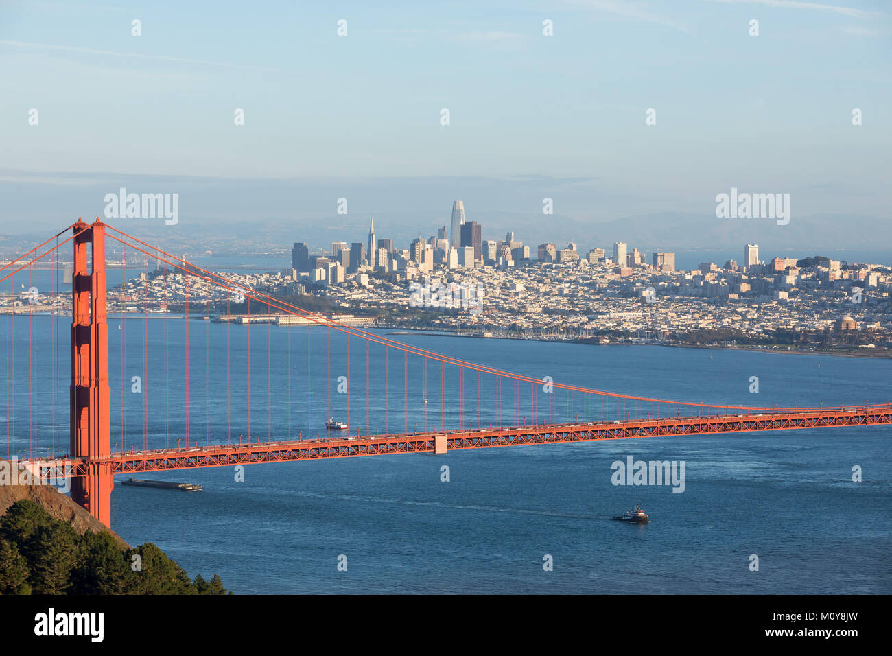 Golden gate bride hi-res stock photography and images - Alamy