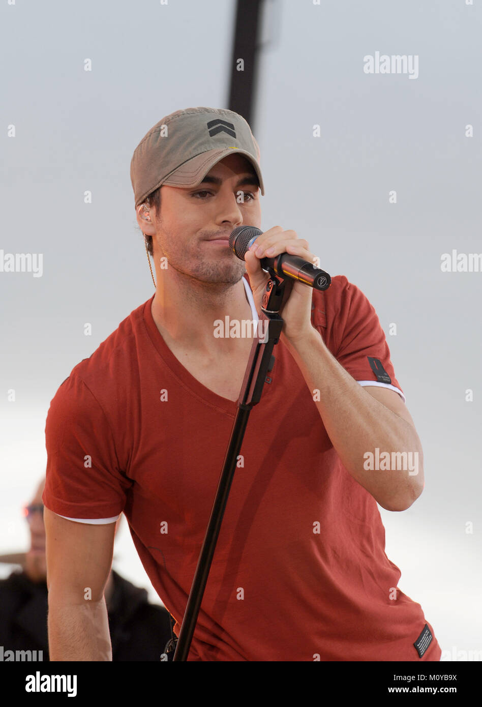 Meredith vieira and ann curry hi-res stock photography and images - Alamy