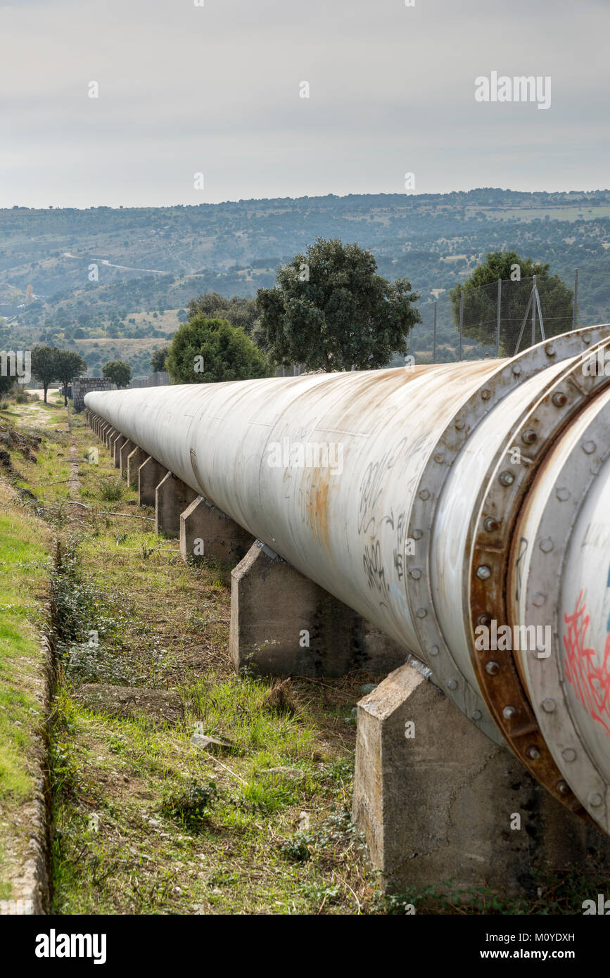 Freshwater infrastructure hi-res stock photography and images - Alamy
