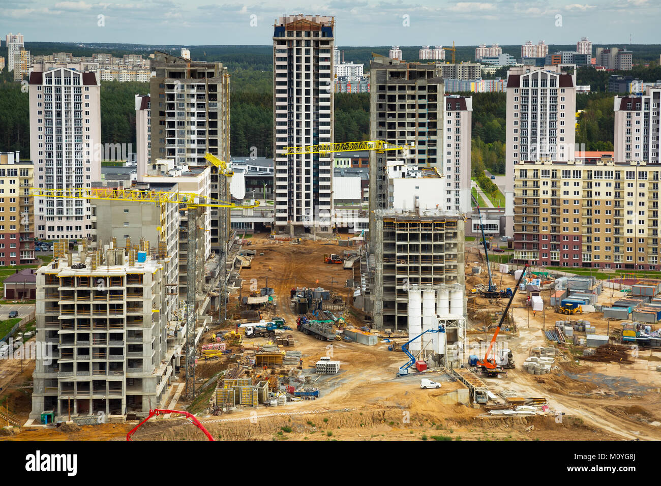 MINSK, BELARUS - SEPTEMBER 03, 2016: Construction of large residential ...