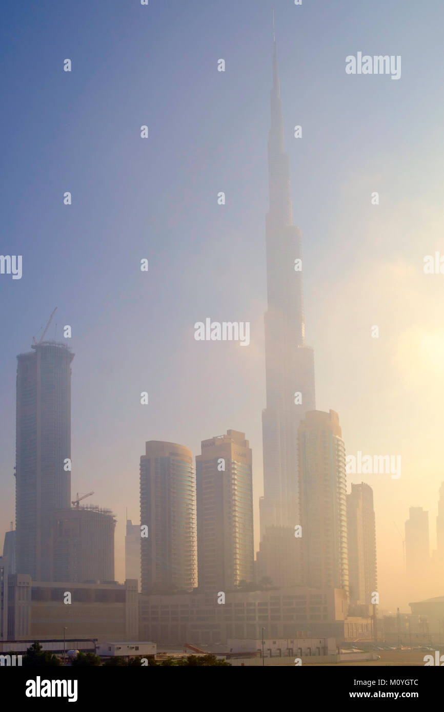 Worlds tallest buildings hi-res stock photography and images - Alamy