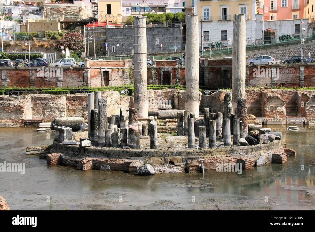 Tempio serapide pozzuoli hi-res stock photography and images - Alamy