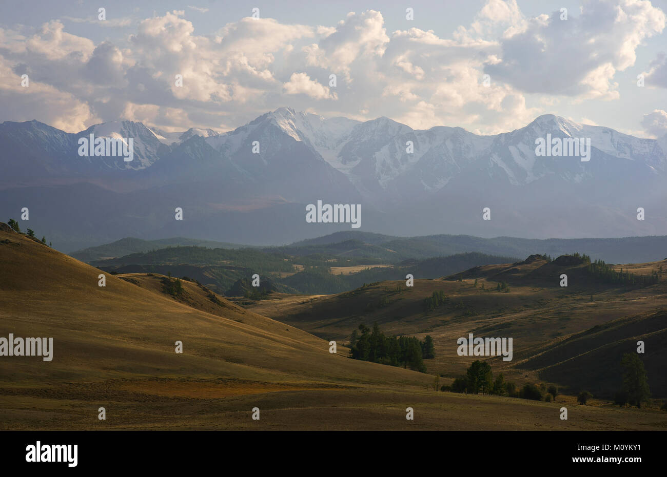 Rolling landscape hi-res stock photography and images - Alamy