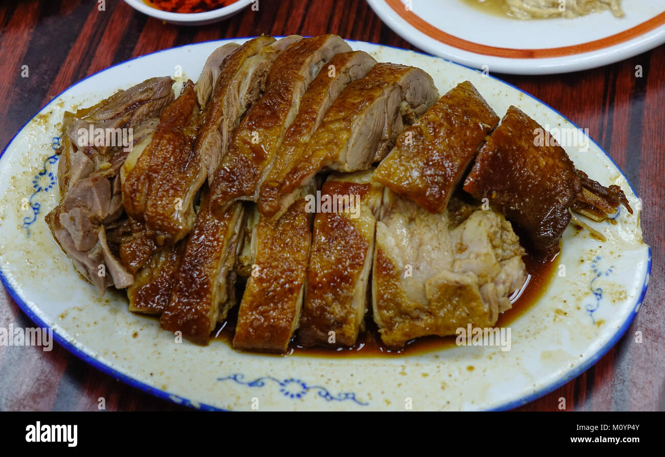 Chinese style BBQ grilled duck at local restaurant in Hong Kong Stock ...