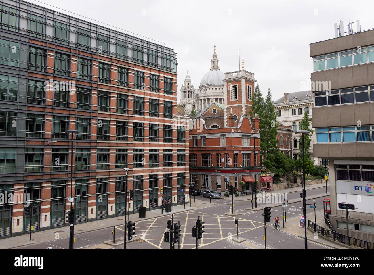 Junction of Queen Victoria Street and St Andrews Hill in London Stock ...