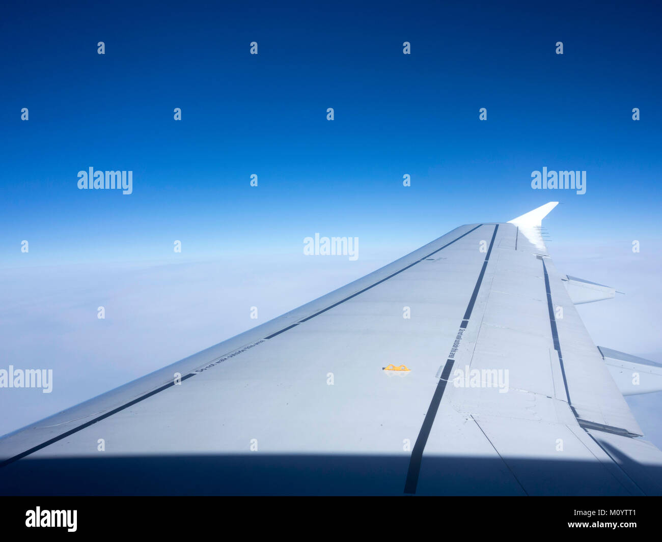 Airplane in flight Stock Photo - Alamy