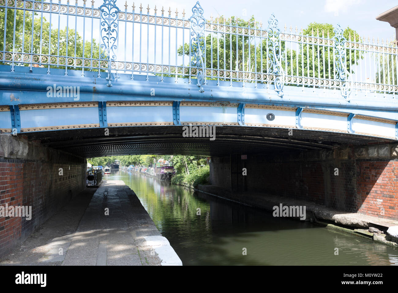 Canal bridge number 1 hi-res stock photography and images - Alamy