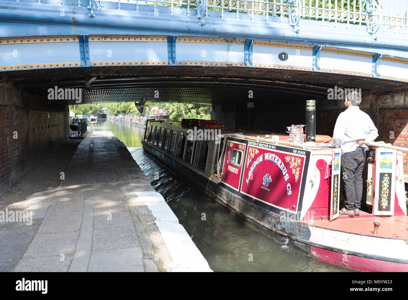 Regents canal and Warwick road bridge near the Paddington arm Stock ...