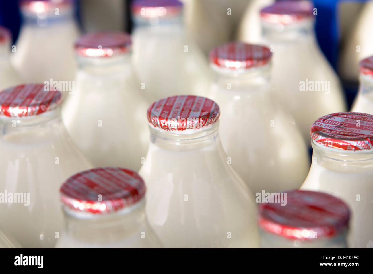 Old british milk float hi-res stock photography and images - Alamy