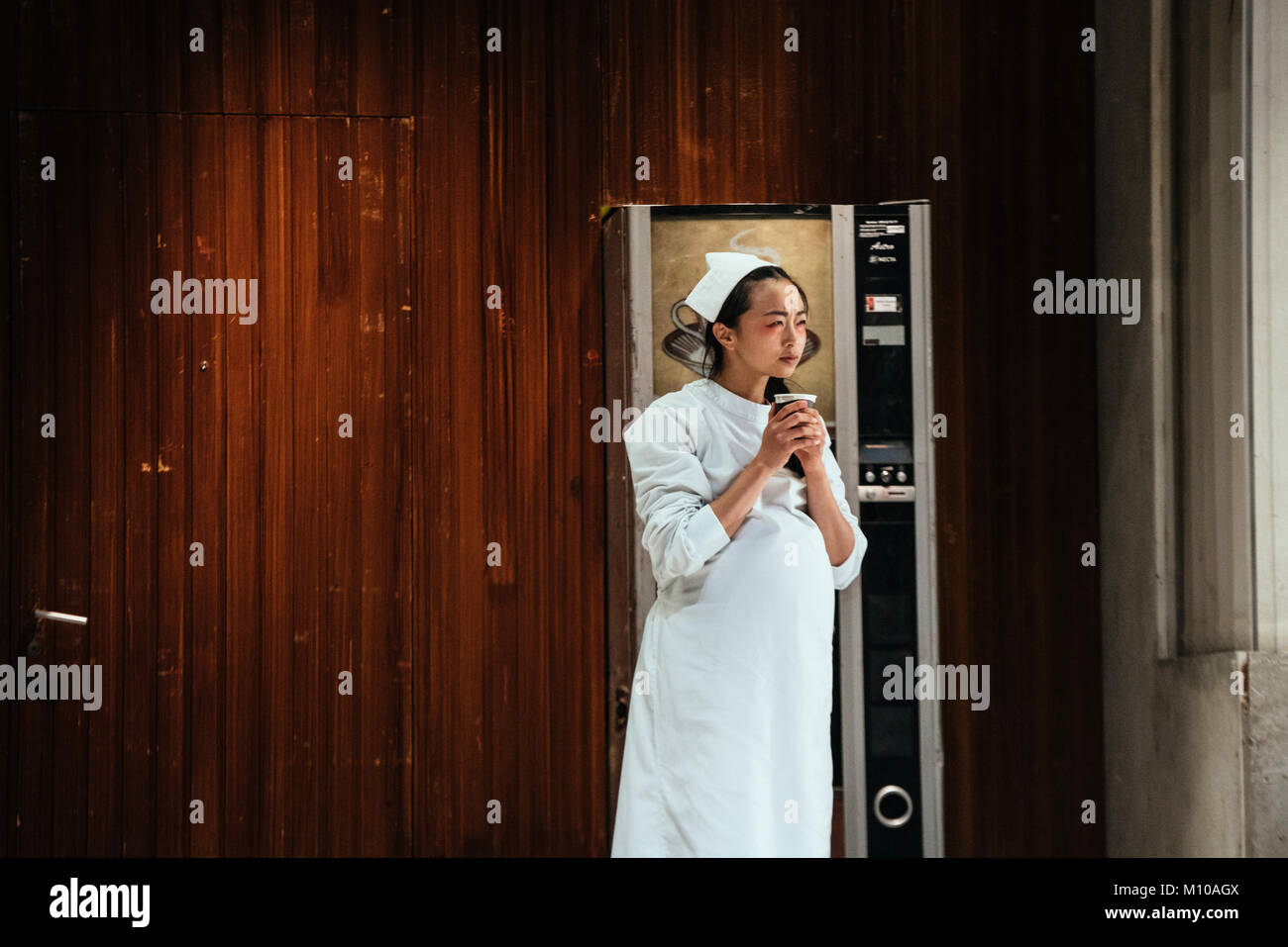 London, UK. 24th Jan, 2018. Peeping Tom present Moeder (Mother) at the ...