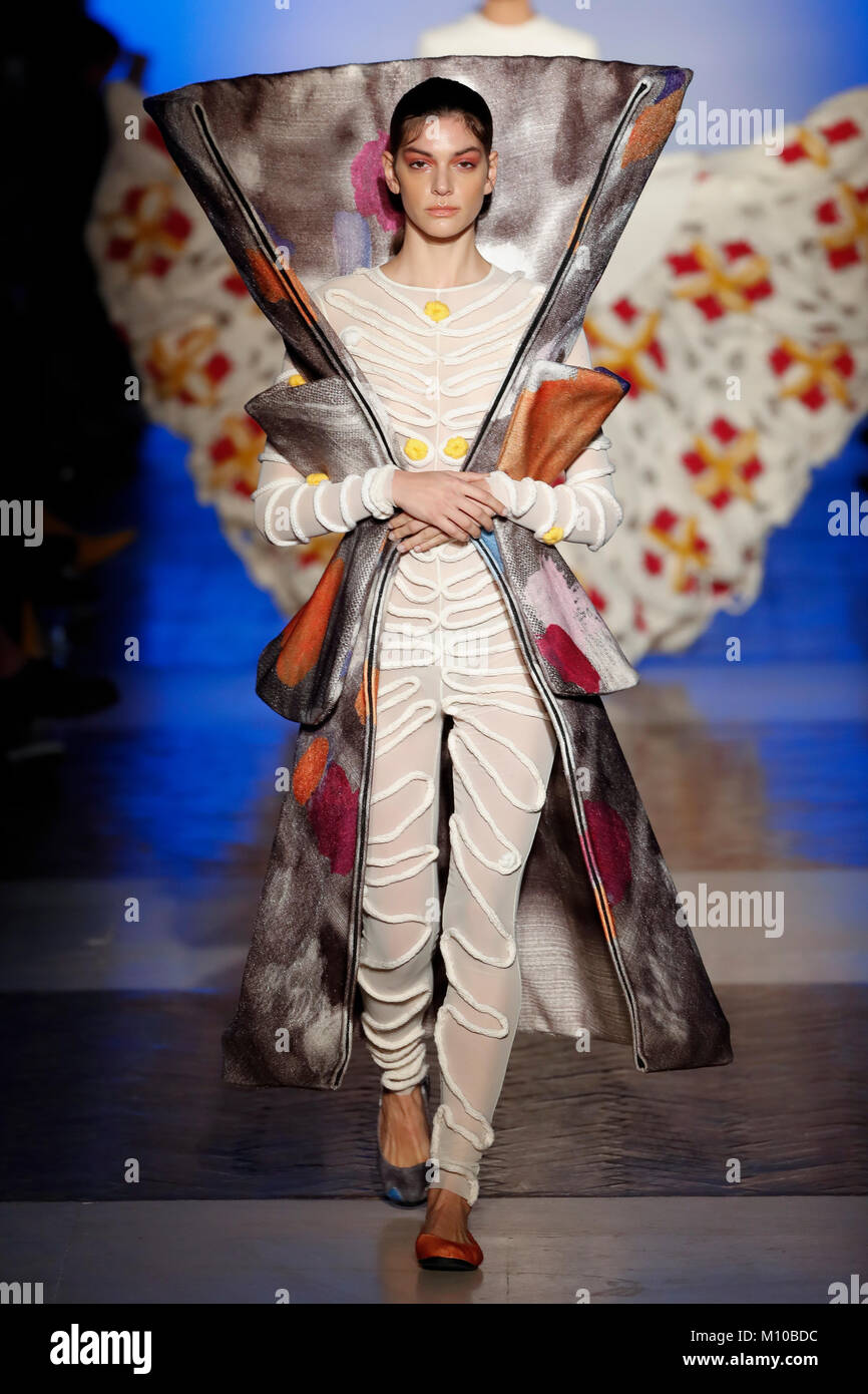 Madrid, Spain. 25th Jan, 2018. Model wears at collection runway a ...