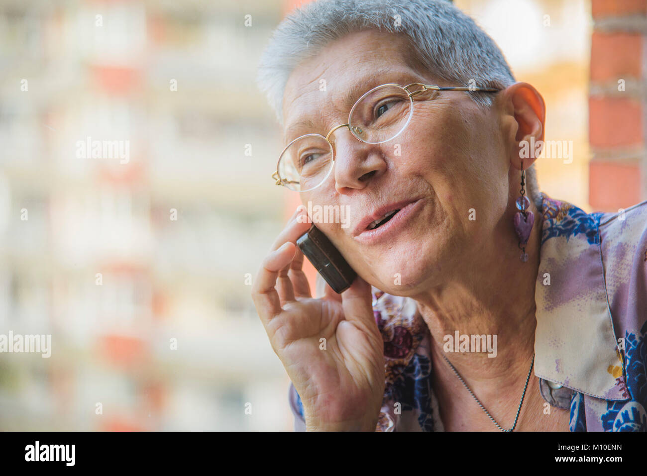 Face friendly granny hi-res stock photography and images - Alamy