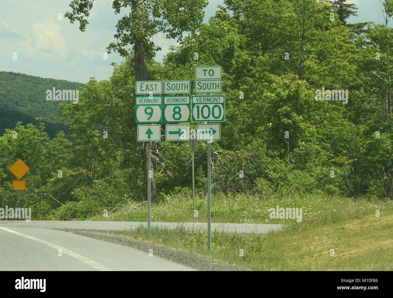 Vermont state highway intersection with numbered signs Stock Photo - Alamy