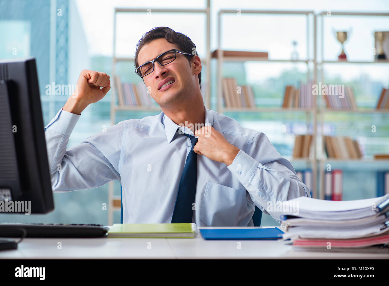 Profusely sweating hi-res stock photography and images - Alamy
