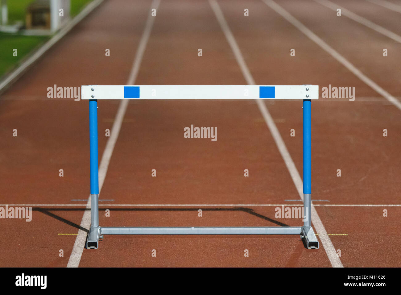 Hurdle race track hi-res stock photography and images - Alamy