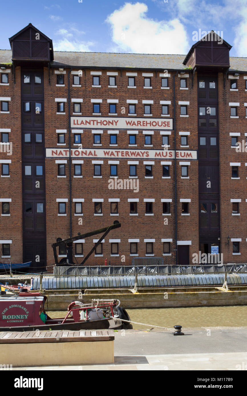 Victorian warehouse building hi-res stock photography and images - Alamy