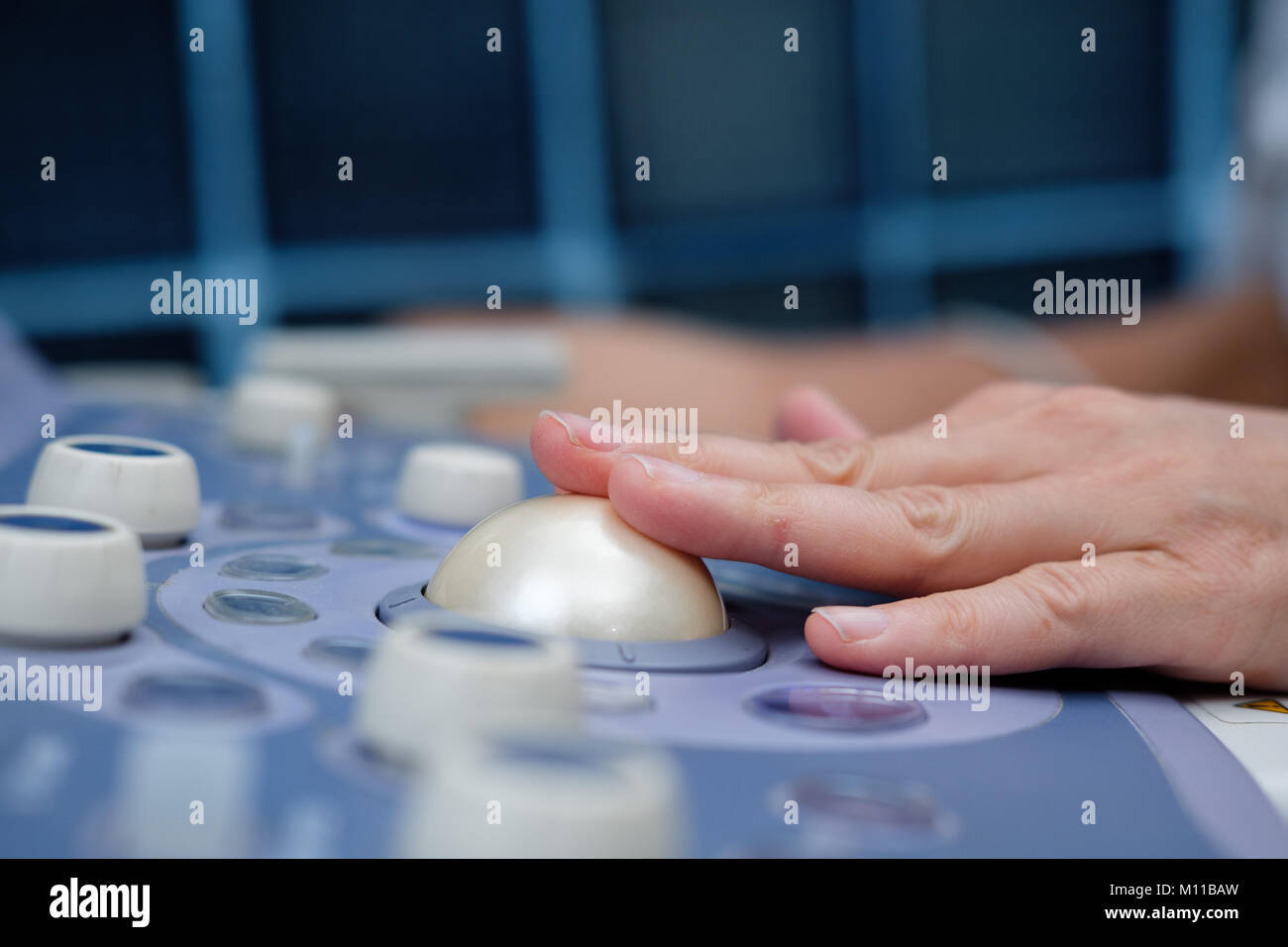 Ultrasound diagnostics machine hi-res stock photography and images - Alamy