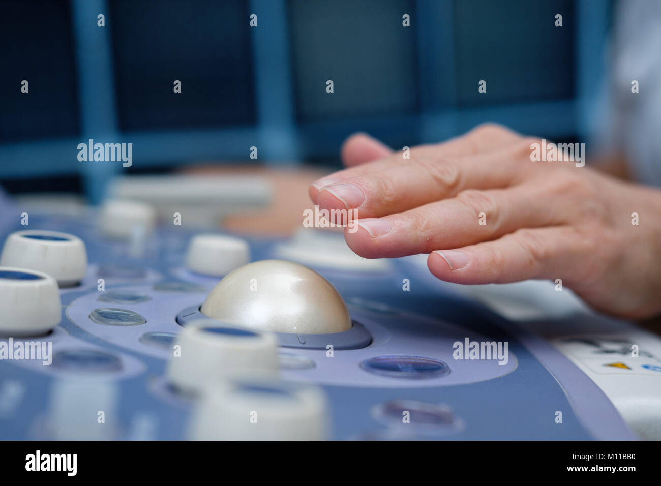 Ultrasound diagnostics machine hi-res stock photography and images - Alamy