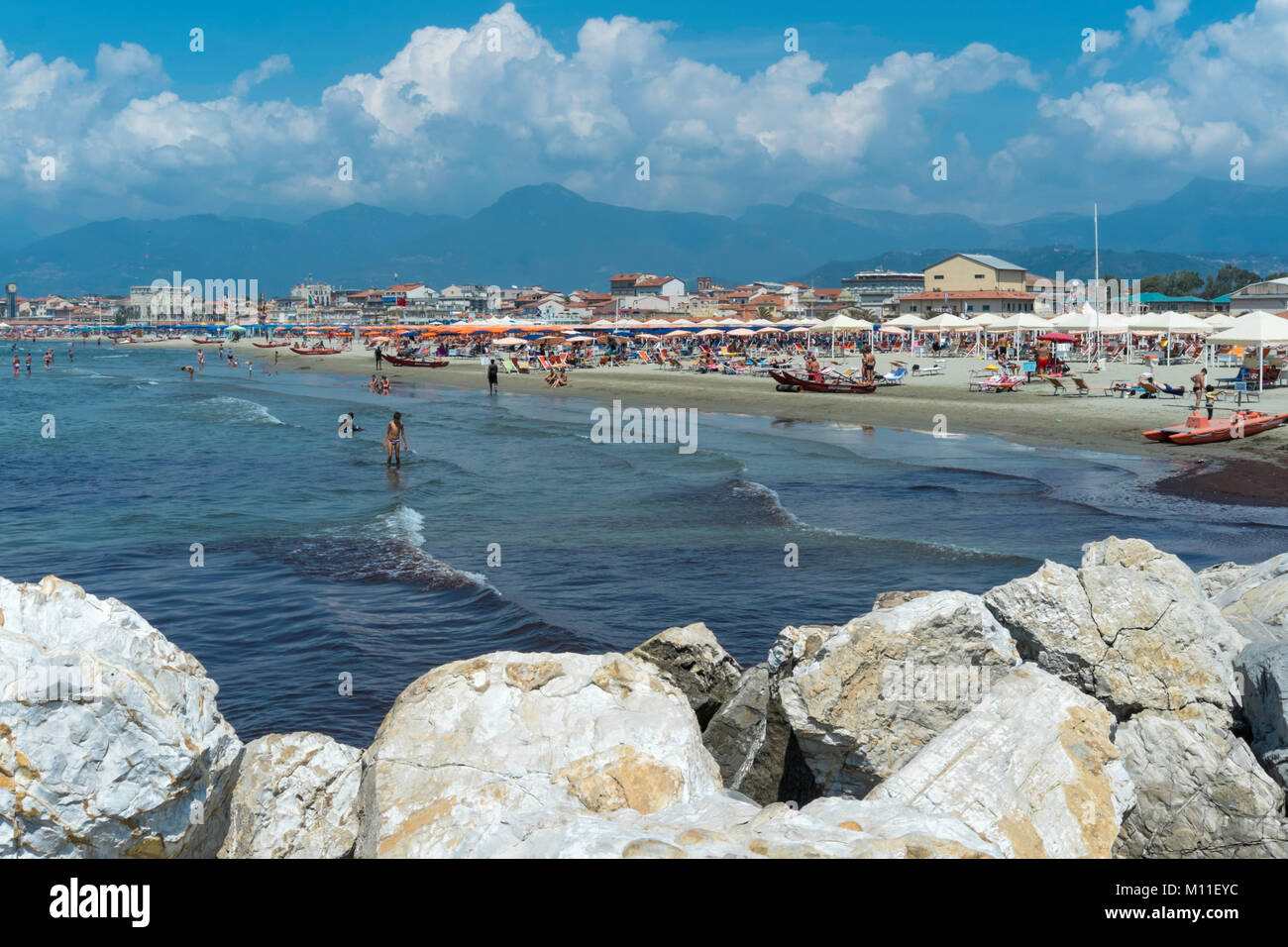 Viareggio Italy Beach Stock Photos & Viareggio Italy Beach Stock Images ...