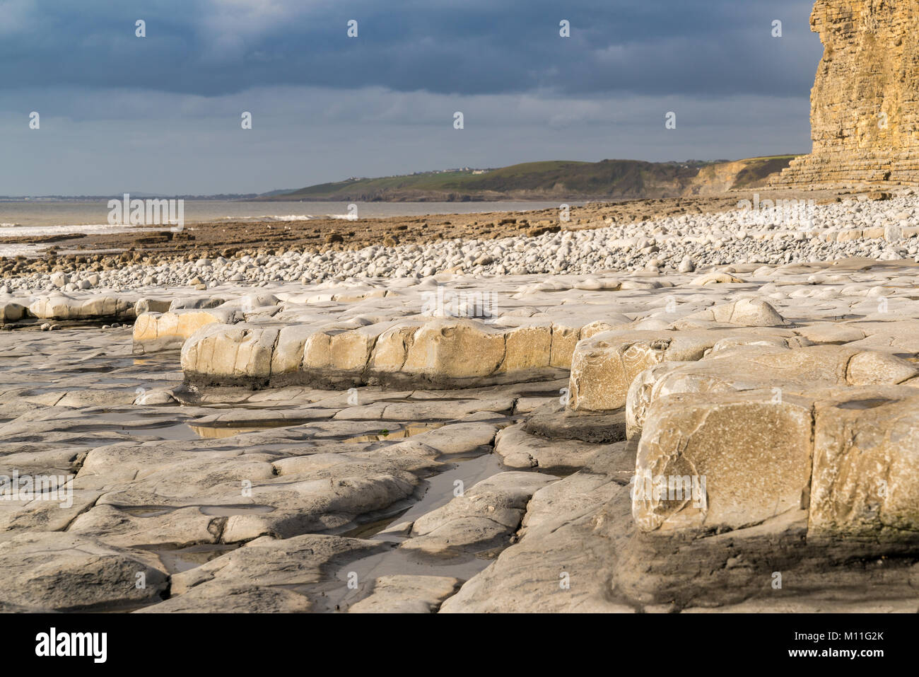 Monknash beach hi-res stock photography and images - Alamy