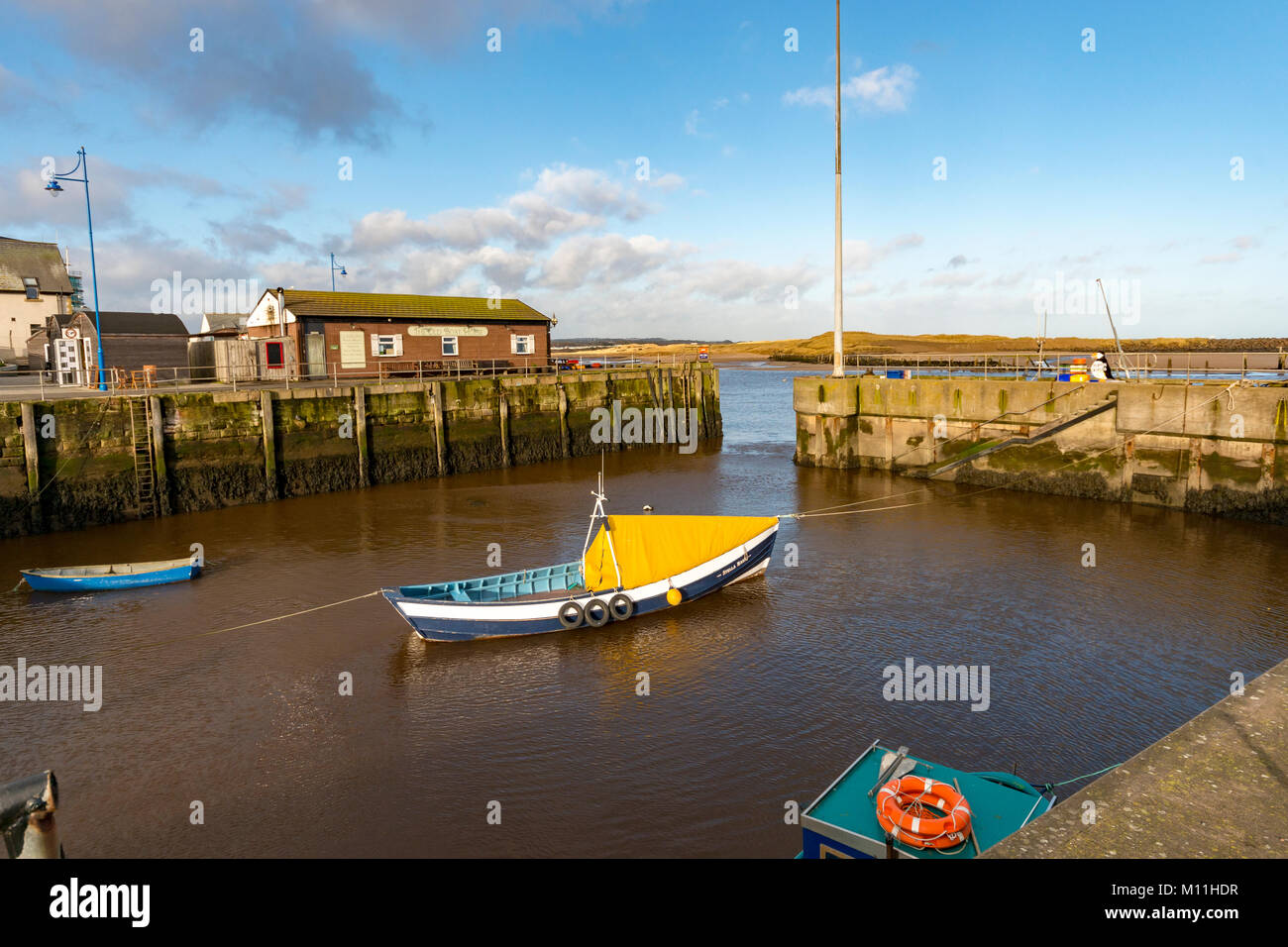 Amble village hi-res stock photography and images - Alamy