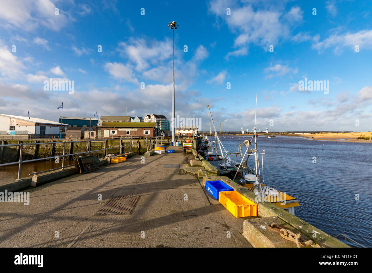 Amble fishing boats hi-res stock photography and images - Alamy