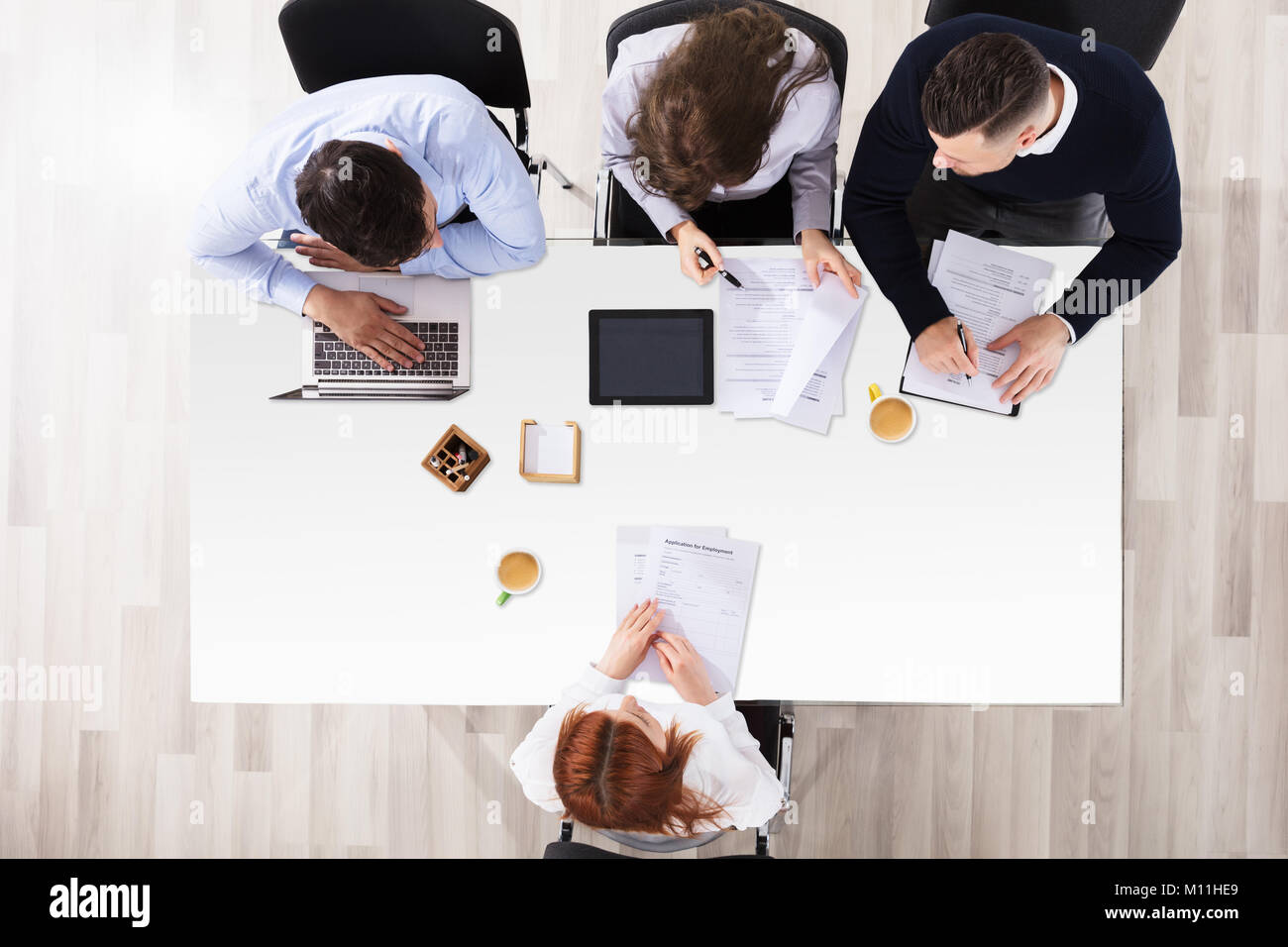 Interviewing applicant hi-res stock photography and images - Alamy