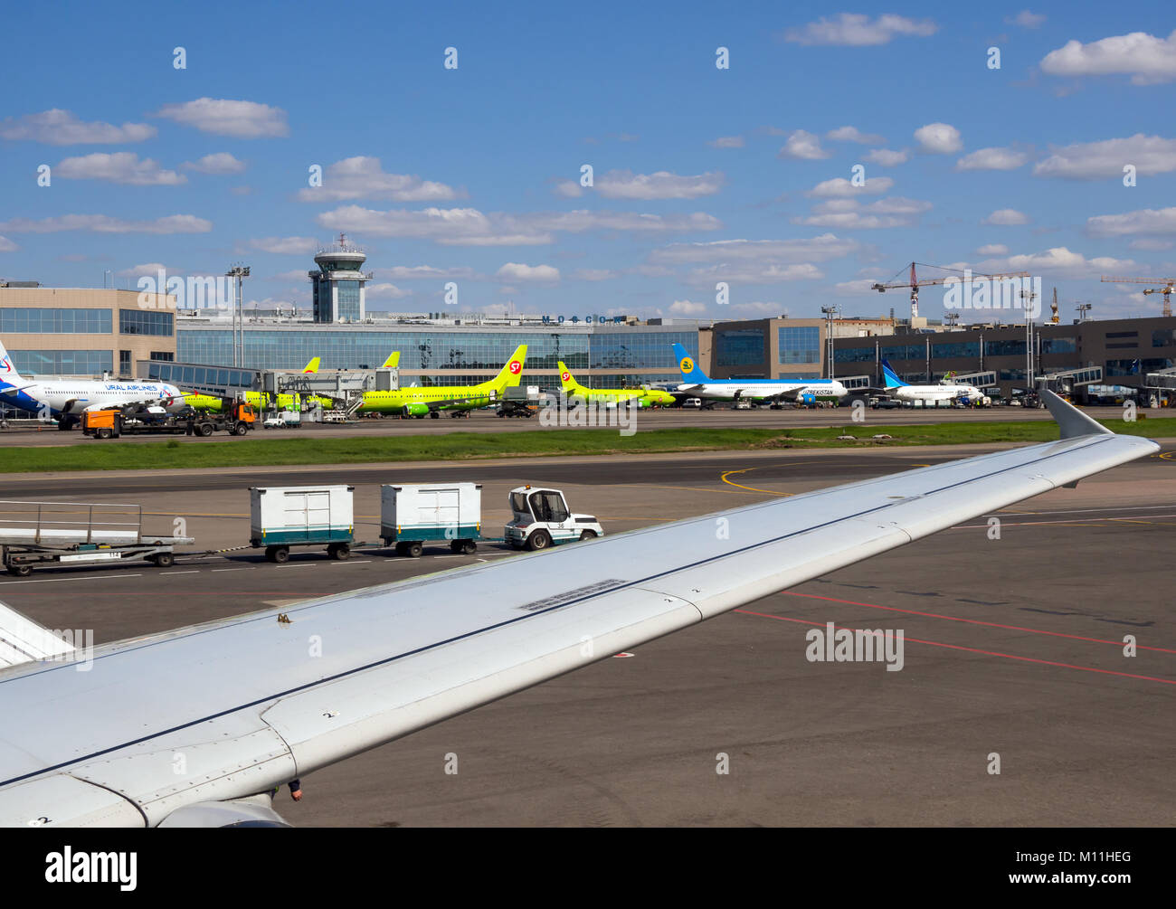 Domodedovo airport construction hi-res stock photography and images - Alamy