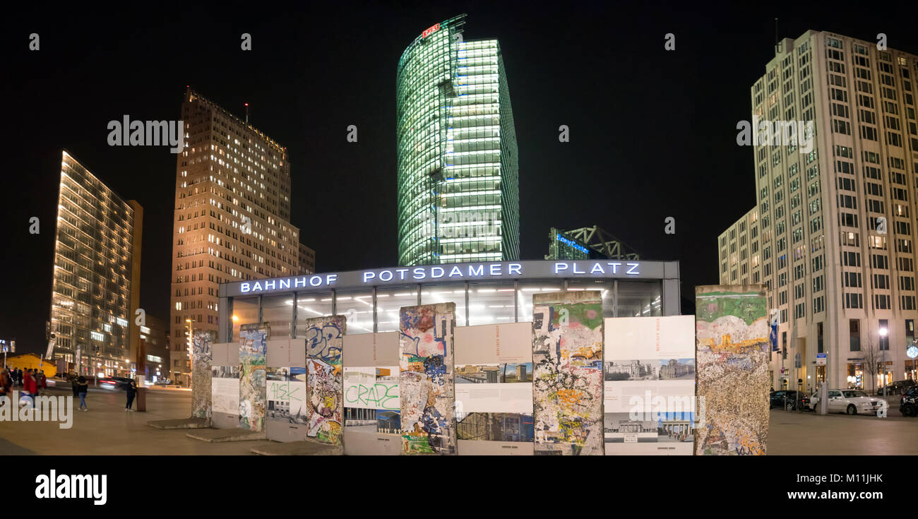 Postdamer platz buildings hi-res stock photography and images - Alamy