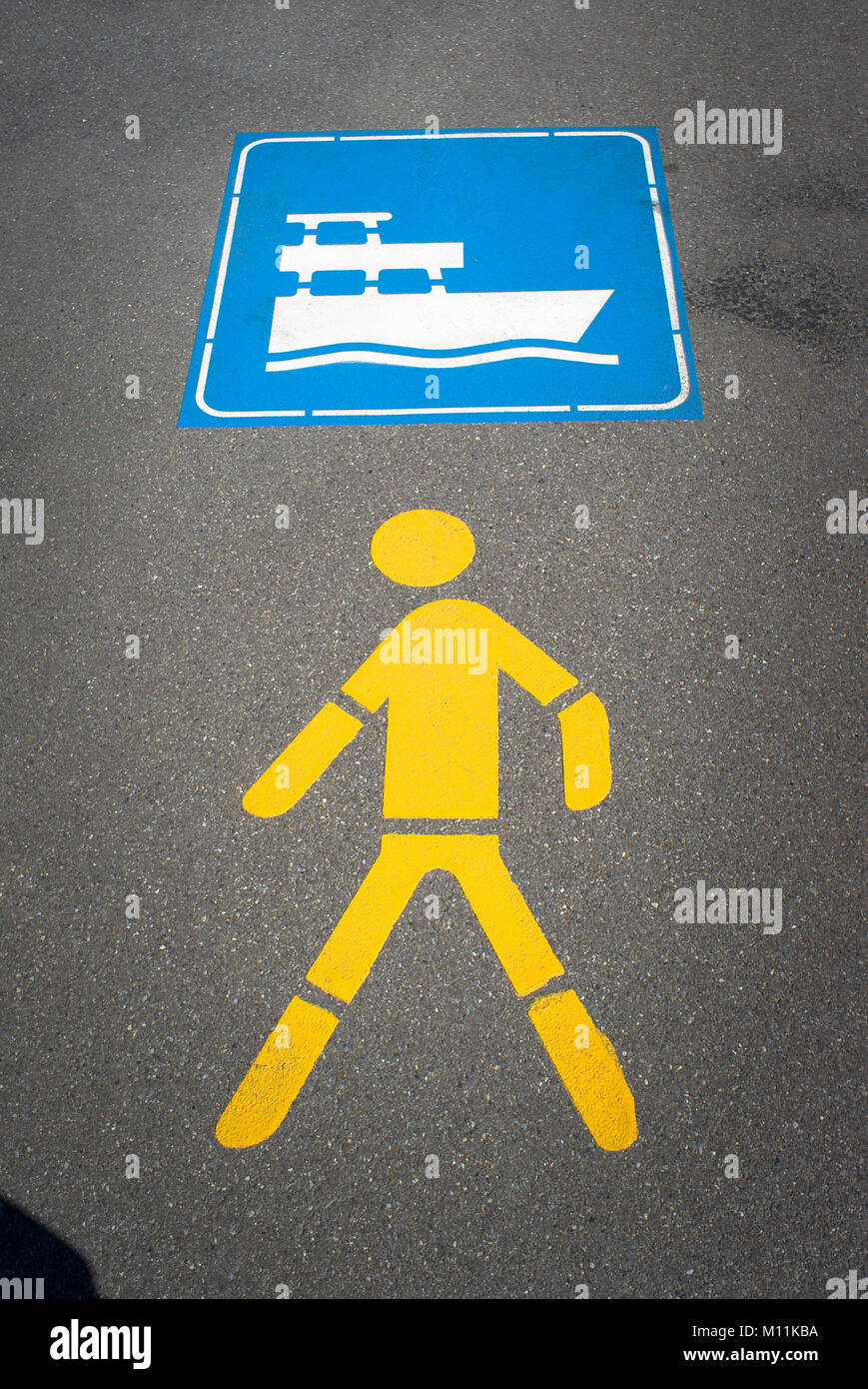 Pedestrian road signs hi-res stock photography and images - Alamy