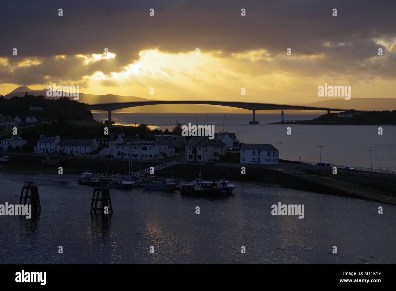 Skye Bridge Crossing at Sunset. Kyle of Lochalsh, Kyleakin, Isle of ...