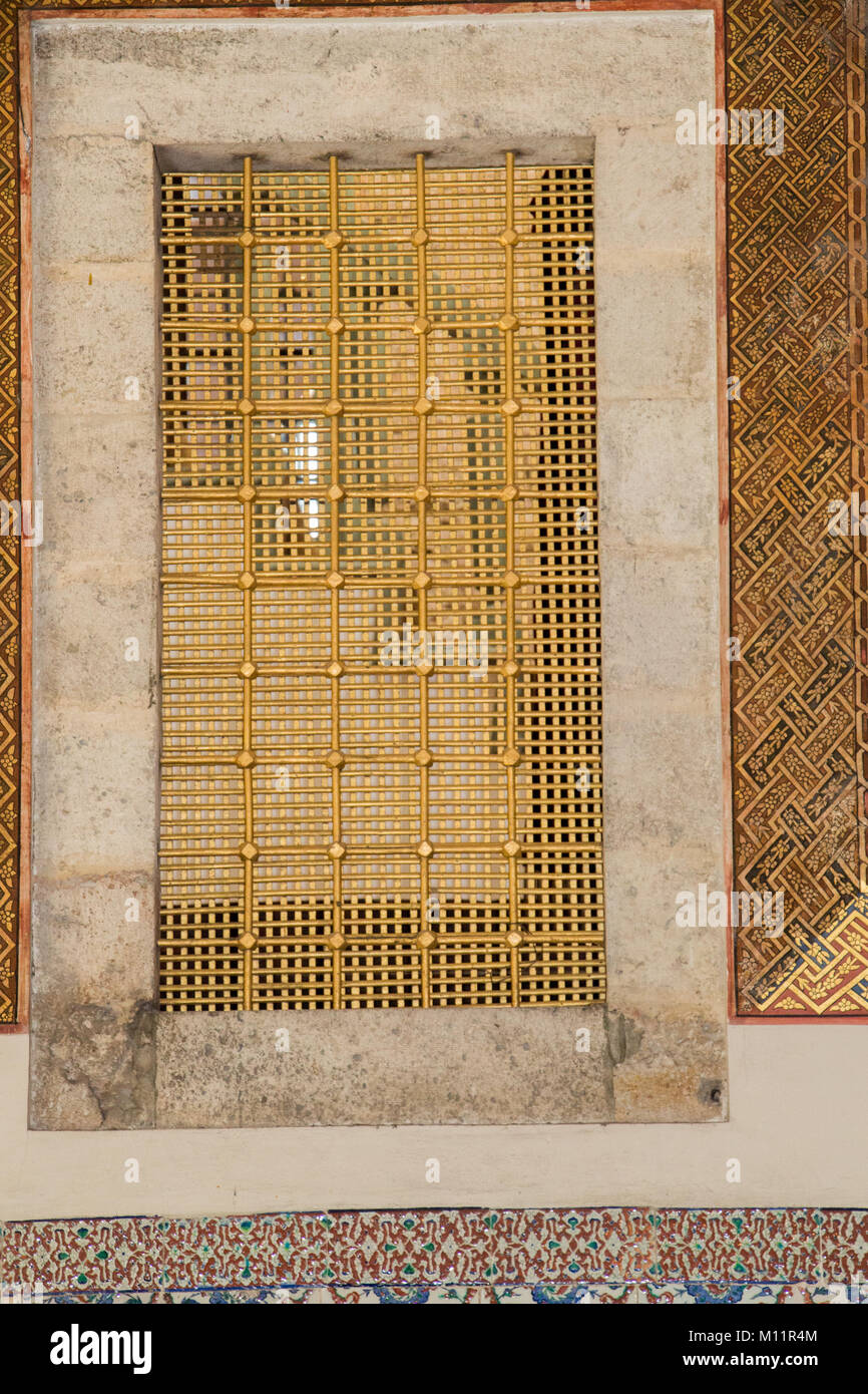 Example of Ottoman art patterns applied on metals Stock Photo - Alamy