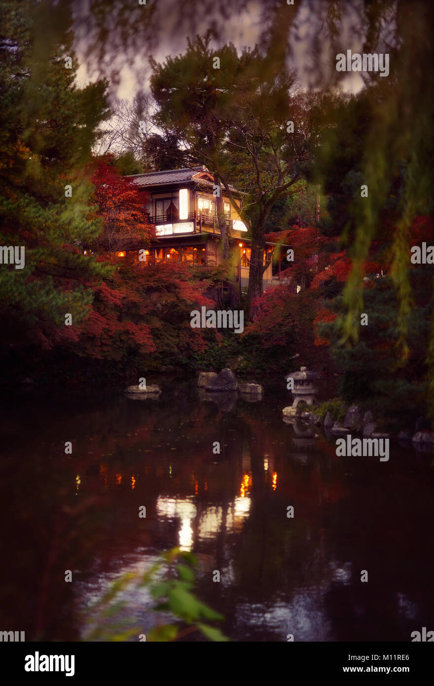 Red Japanese Tea House Stock Photos & Red Japanese Tea House Stock ...