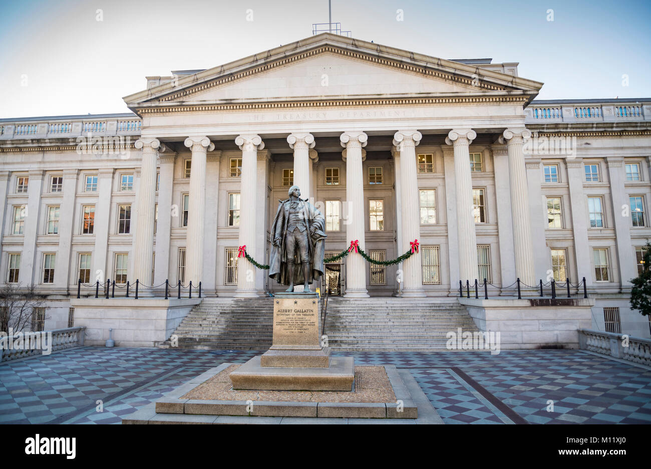 Us treasury building hi-res stock photography and images - Alamy