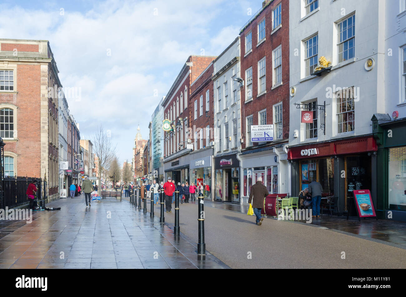 Shops worcester high street hi-res stock photography and images - Alamy