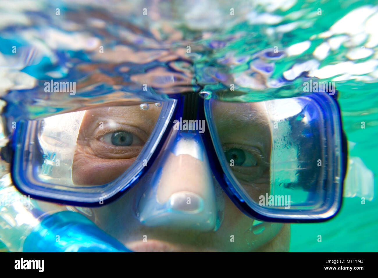 Snorkeling mask hi-res stock photography and images - Alamy