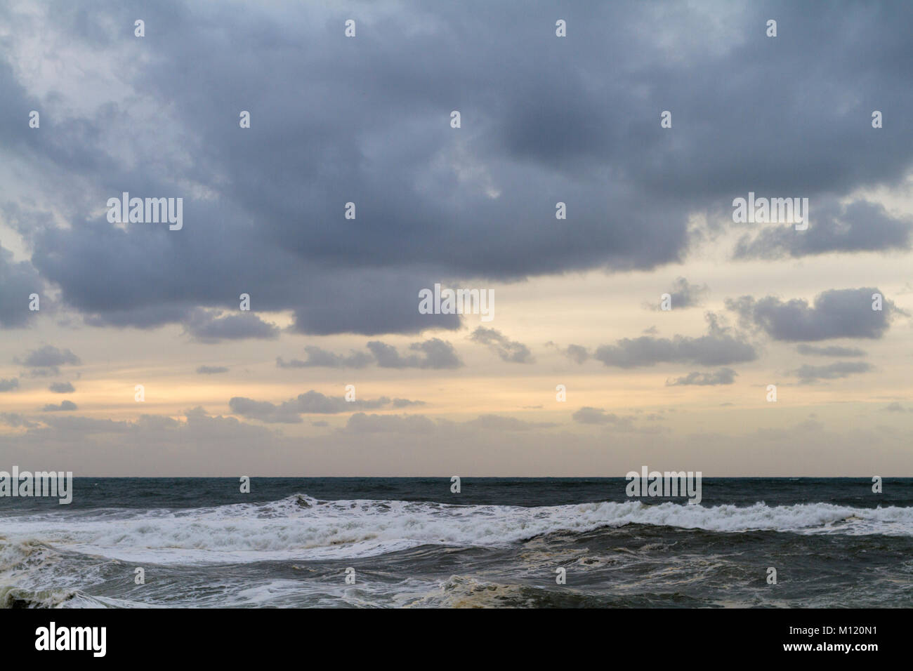 Sea water cloudy hi-res stock photography and images - Alamy
