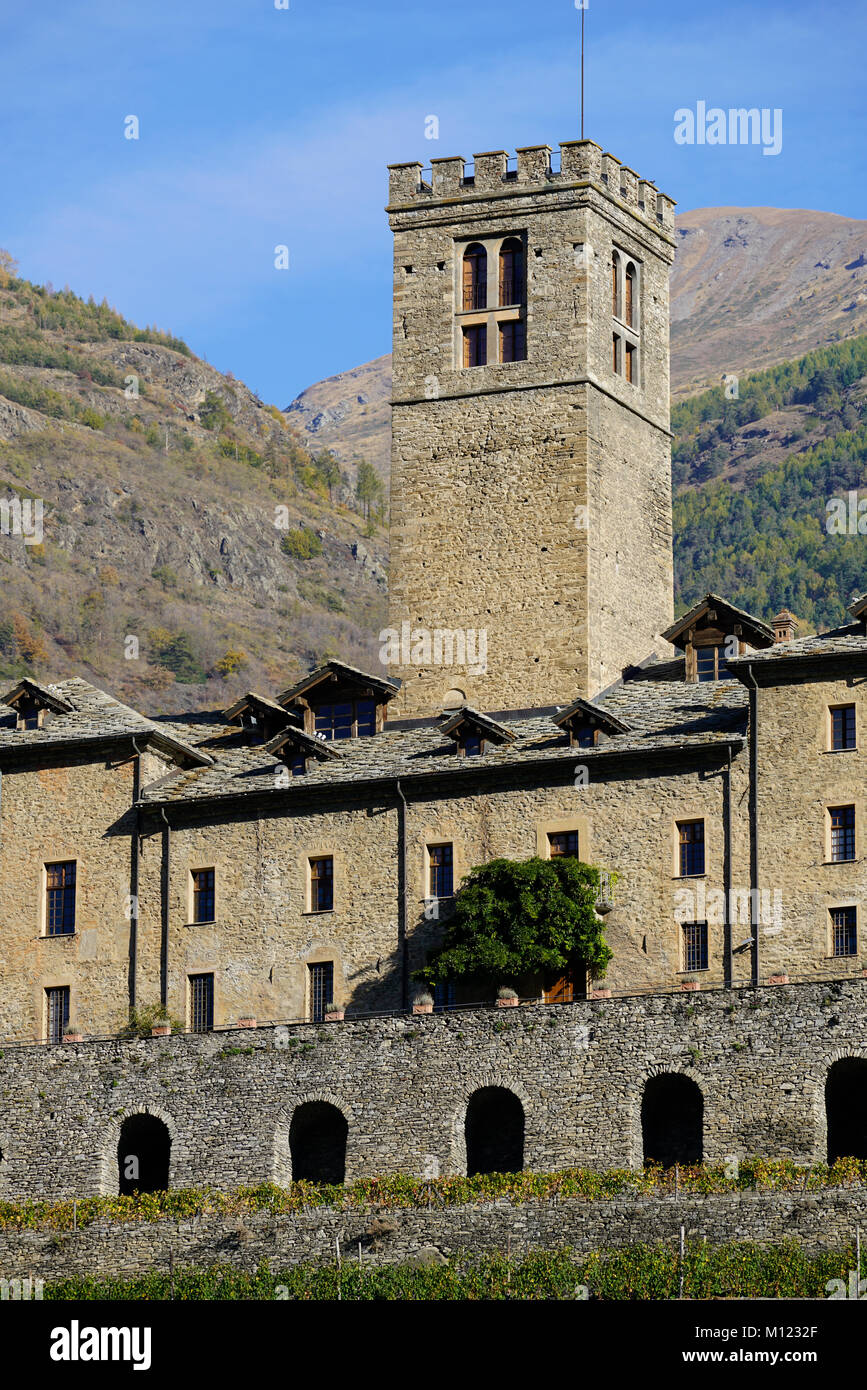 Sarre Castle Stock Photos & Sarre Castle Stock Images - Alamy