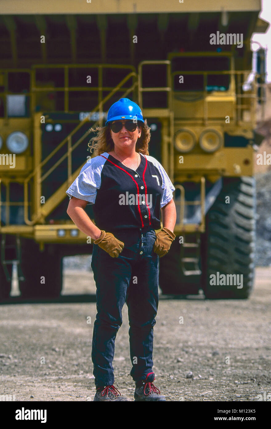 Open pit copper mining operations and workers in the American West ...