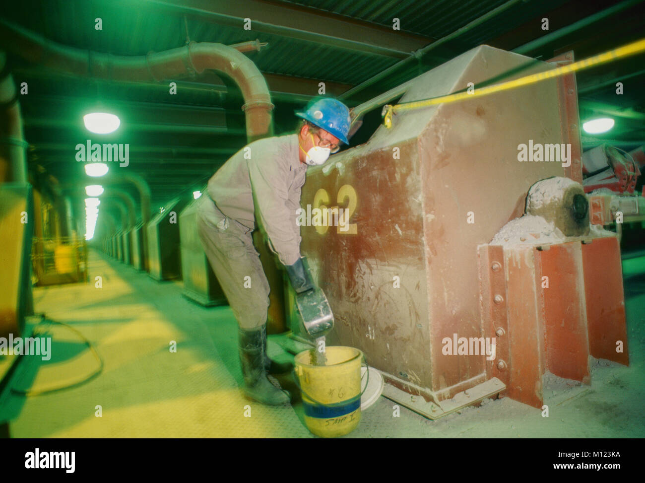 Open pit copper mining operations and workers in the American West ...