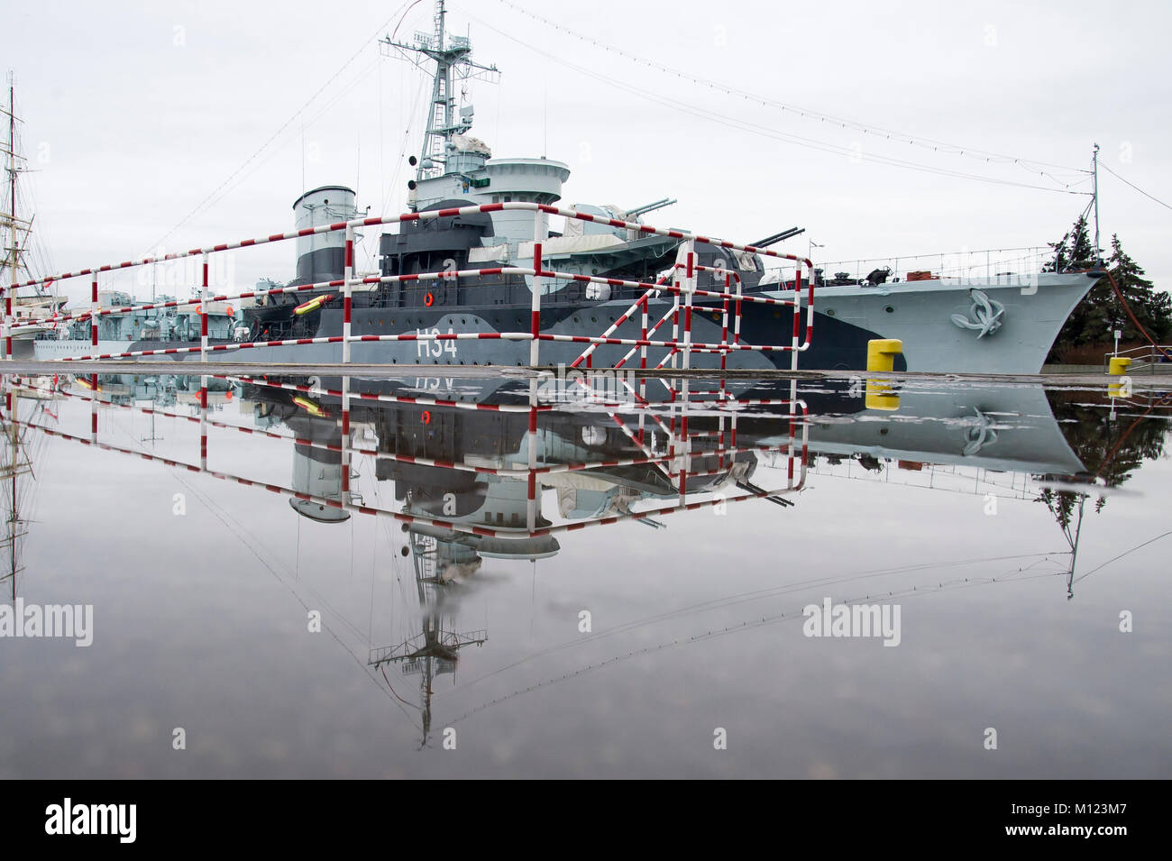 Orp Grom Destroyer High Resolution Stock Photography and Images - Alamy