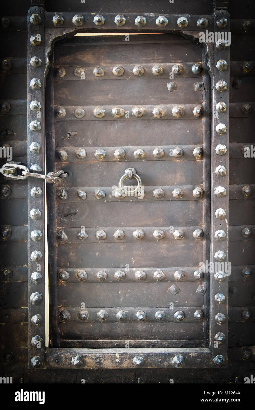 Metal door rusted corroded texture background Stock Photo - Alamy
