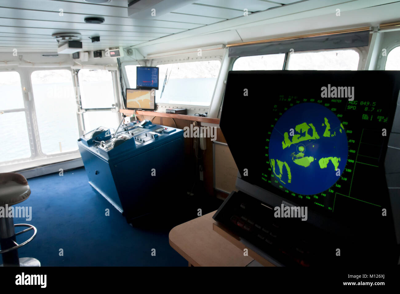 Ship radar screen hi-res stock photography and images - Alamy